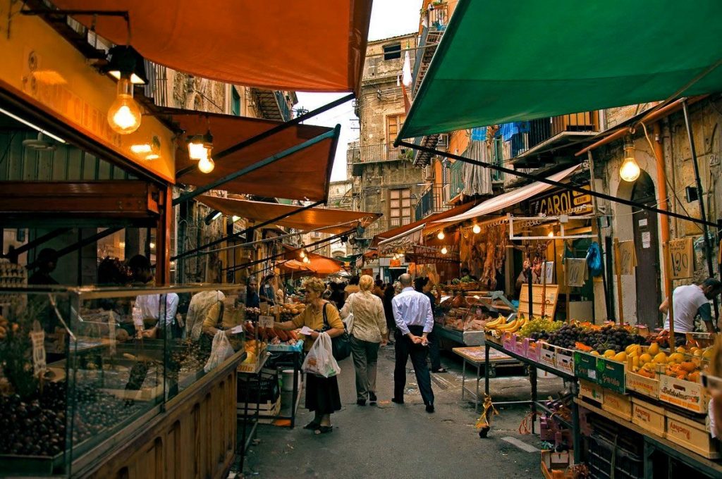 Mercato di Ballarò: il più grande e il più visitato tra i mercati di ...